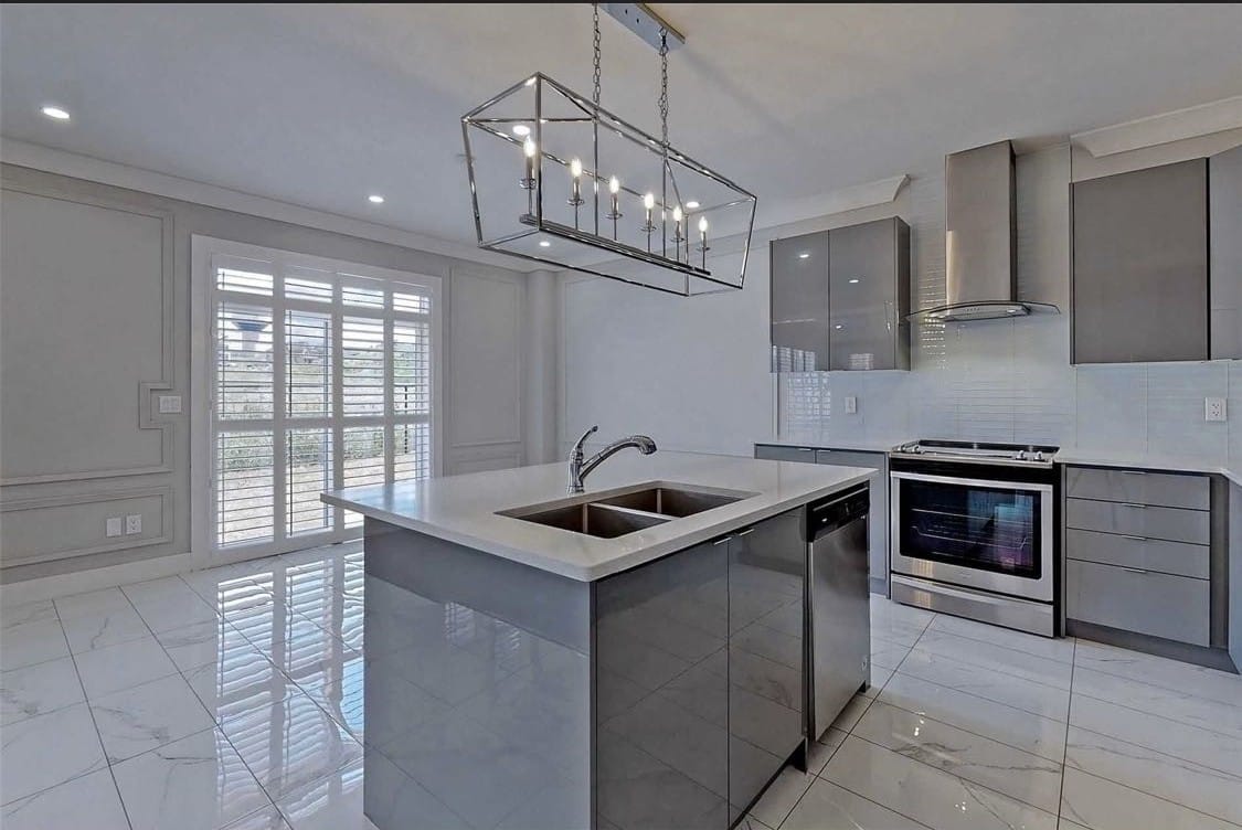 Premium Kitchen Cabinets | Wide Variety of Design | RealWoodPlus Cabinetry